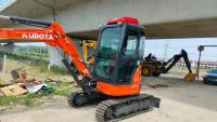 China Pre-Owned Kubota U27 Compact Mini Crawler Excavator 2.7 Ton Digging Equipment for sale