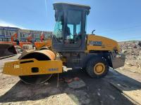 China Used XCMG XS65 Single Drum Vibratory Roller 2130mm Drum 140kW Engine 6500kg Operating Mass Soil Compactor for sale