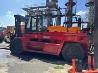 China Mitsubishi FD300 30 Ton Diesel Forklift Heavy Duty Used Forklift Truck 30000kg Capacity Pneumatic Tire for sale