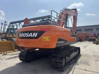 China DOOSAN DX225 23 Ton Crawler Excavator Hydraulic Digger Earthmoving Used Construction Equipment with Bucket for sale