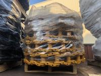 China Heavy Duty Heat Treated Excavator Track Links for Enhanced Durability for sale