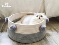 China Customized Logo 0.9kg 42*16CM Round Cat Bed for sale