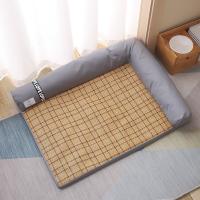 China Removable Non Sticky 980g PET Bed Mat Products L Size 42cm*41cm*12cm for sale