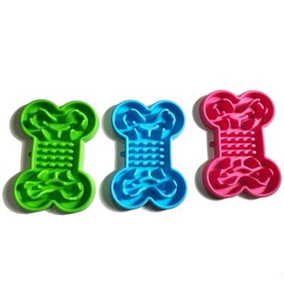 China Bone-Shaped Silicone Pet Slow Food Bowl Jungle Bowl Dog Bowl Puppies Slow Food And Prevent Choking for sale