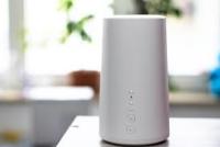 China Huawei B528s-23a GigaCube Unlocked 4G LTE Router CAT6 300Mbps CPE for sale