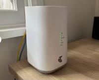 China Arcadyan Telstra 5G Home Modem AW1000 OpenWrt WiFi 6 AX3600 Gigabit Ethernet 5G CPE Easy Mesh Router for sale