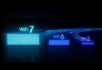 China Nighthawk M7 Ultra 5G WiFi 7 Mobile Hotspot Router 5.8Gbps 2.5G Ethernet for sale