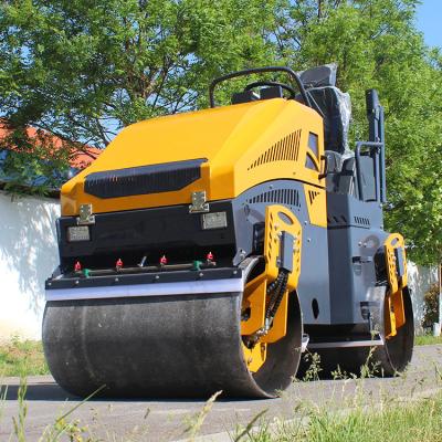 China Hot Sale 4 Ton Vibratory Road Roller with EPA Engine CE Certified Double Drum Vibratory Roller for Asphalt for sale