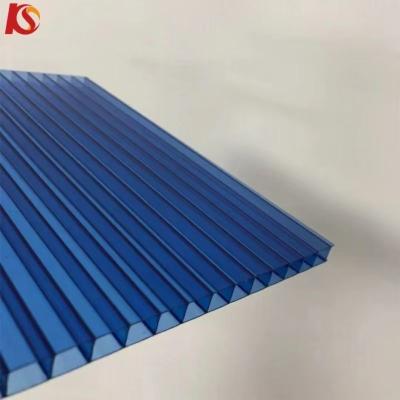 China Sun Board Lamina Hueca De Policarbonato Twinwall Polycarbonate Hollow Sheet 2100mm for sale