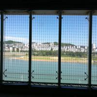 China Waterproof DC5V Led Grid Display For Glass Window Building for sale