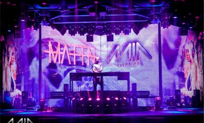 China P7.81*7.81 Transparent Led Video Wall Panels 16384 Pixel/Sqm RGB for sale