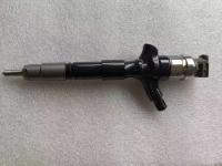 China Diesel Fuel Injector 23670-30050 095000-5880 for Toyota Hiace Hilux 2KD Common Rail for sale