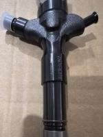 China Plastic Fuel Injector 23670-0L090 Compatible with 2010 Toyota Hilux 2.5 D-4D 2KD Diesel Engine for sale