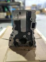 China Nissan KA24 KA24DE 2.4L Engine Block Bare Block Cylinder Block 2.4L Cast Iron for sale