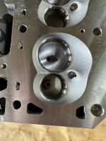 China Complete Cylinder Head GM350 Aluminum Cylinder Head Assy for Chevy 350 V8 Engine 1996-2002 for sale