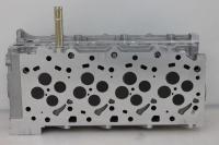China 2.5L D4CB Engine Cylinder Head Complete Cast Iron for Hyundai H1 H2 H100 Porter Grand Starex Kia Sorento for sale