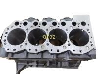 China Cylinder Block QD32 for Nissan 3.2D 3153CC Diesel Engine OEN 032103373S Bare Block for sale