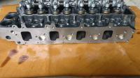 China Complete Cylinder Head Assembly 4HF1 with Valves Camshaft for Isuzu 4.8L Diesel Engine for sale