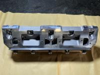 China Bare Cylinder Head for Chrysler 360 440 GM CNC Engine High Quality Iron Casting 60x40x25cm for sale