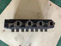 China 4D33 Cast Iron Cylinder Head Complete ME999863 for Mitsubishi Fuso Chevrolet Trucks 4 Cylinder for sale