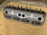 China 8V Complete Cylinder Head GM350-906 12558060 12529093 for Chevrolet Chevy Iron Casting for sale