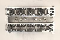 China Cylinder Head XU10J4R 9628830210 0200X9 for Citroen Xantia 1.8L 2.0L 16V New Iron Aluminum for sale