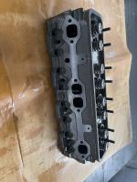 China GM305 5.0L V8 Cylinder Head for Chevrolet 12552520 Cast Iron Engine Head 55x21x17cm for sale