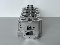 China Bare Cylinder Head 2C for Toyota Avensis Carina Picnic 8 Valves 4 Cylinders Auto Engine Head for sale
