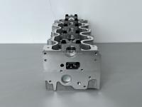 China Bare Cylinder Head 2C for Toyota Avensis Carina Picnic 8 Valves 4 Cylinders Auto Engine Head for sale