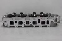 China 22R Engine Cylinder Head Assembly 12kg Gasoline Engine Cylinder Head for Toyota Hilux 4Runner for sale