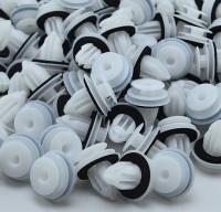 China Manufacturer 5000 types of Auto Fastener Plastic Clips Door Trim Car Clips for sale