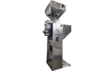 China Double Weighing Granule Filling Machine with 5-50kg Weighing Range and 3-5 Bags/Minute Capacity at ±0.1-0.3% Precision for sale