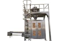 China 10-50kg Auto Weighing Filling And Sealing Machine with PLC Control System and 304SS Contact Parts for sale