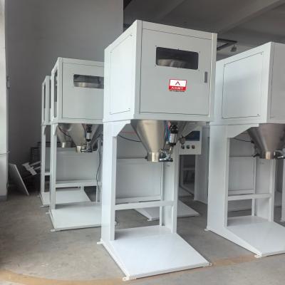 China Rice, Sugar, Chickpeas Semi Automatic Granule Bagging Machine 50kg Bag Weigher Filling Machine for sale