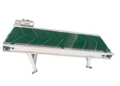 China Industrial Horizontal Belt Conveyor 550mm Wide Belt With CPG Motor For Factory Conveying for sale