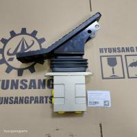 China Pedal Valve K1017382A K1017382 K1003637G K1003664D1 420-00347 426-00247B For DX140 DX160 for sale