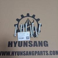 China Bolt 6732-11-5860 6732115860 6732-11-5530 6732115530 For S6D102E SAA4D107E for sale