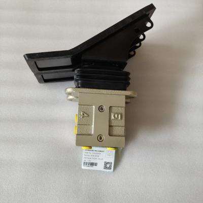 China Hyunsang Excavator Parts Pedal Valve 31N6-20020 For R110-7, R110-7A, R140LC-7, R140LC-7A for sale