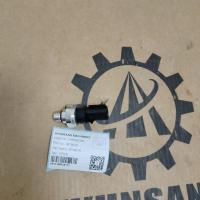 China Hyunsang Machinery Parts Sensor 4076930 For 100D-7, 110D-7A, 110D-7E, 110D-9 for sale