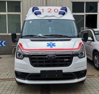 China Ford Diesel 4×2 Emergency Ambulance - 5820mm Length, 5000kg Mass, National VI Emission Standard for sale