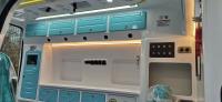 China Ford Diesel 4×2 Emergency Ambulance - 5820mm Length, 5000kg Mass, National VI Emission Standard for sale