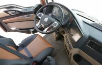 China Red 8x2 Diesel Heavy Truck 316kW 429HP with 32,000kg Total Mass and 38.0L/100km Fuel Consumption for sale
