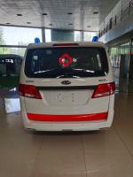 China 5.2m Medical Emergency Ambulance with 106kW Gasoline Engine and 4×2 Rear Drive for Patient Transport for sale