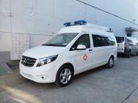 China Mercedes-Benz Medical Ambulance 2.0T Gasoline 7-Seat with 9-Speed Automatic Transmission and 2700mm Medical Cabin for sale
