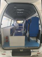 China Jinlong Medical Emergency Ambulance Gasoline 7 Seats 4×2 - 5270mm Length 2237ml Engine National VI Emission for sale