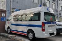 China Futian 7-Seat Medical Ambulance with 118kW Gasoline Engine and 5320mm Body Length for Emergency Services for sale