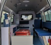 China Futian 7-Seat Medical Ambulance with 118kW Gasoline Engine and 5320mm Body Length for Emergency Services for sale