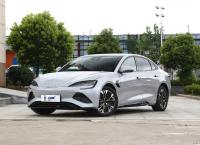 China BYD Plug-In Hybrid Sedan 5-Seater with 121km Electric Range and 17.6 kWh Battery for sale