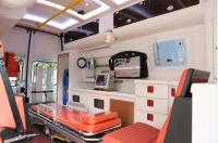 China Ford Transit 9-Seat Medical Ambulance 4×2 Diesel 2.2L Engine 3700kg Capacity for sale