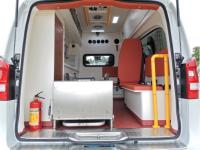 China Mercedes-Benz Weiting Gasoline Ambulance 7-Seat 4×2 Automatic with 2.0L Engine and 2700mm Medical Cabin for sale